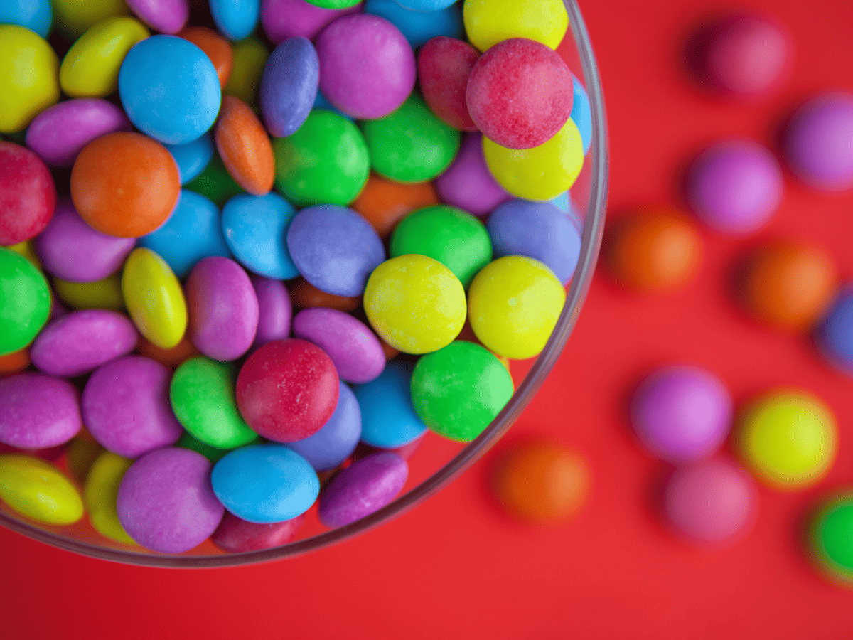 Should Substitute Teachers Bring Candy as a Reward?